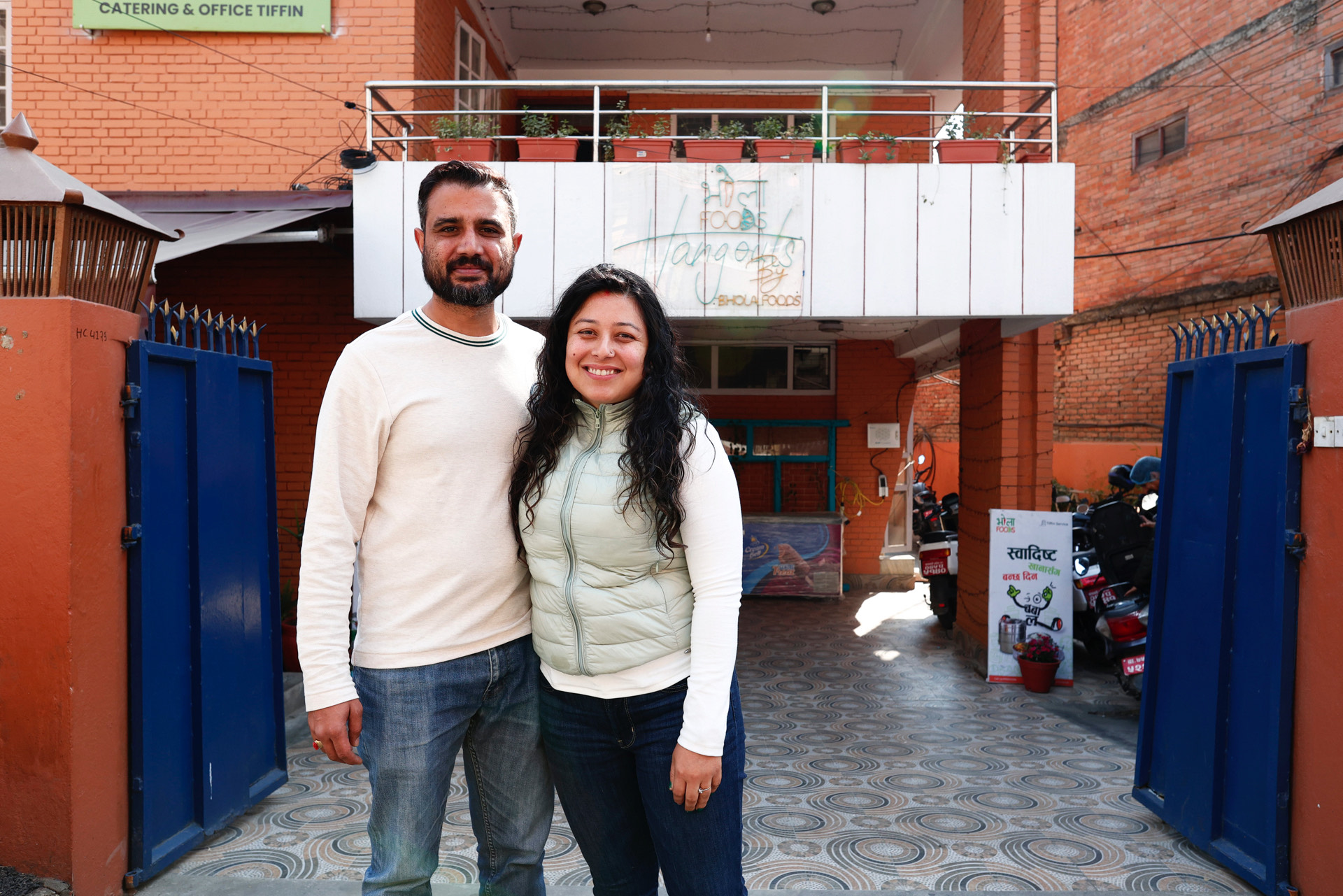 कोरोनाले बितेका पिताका नाममा खुलेको भोला फूड्स