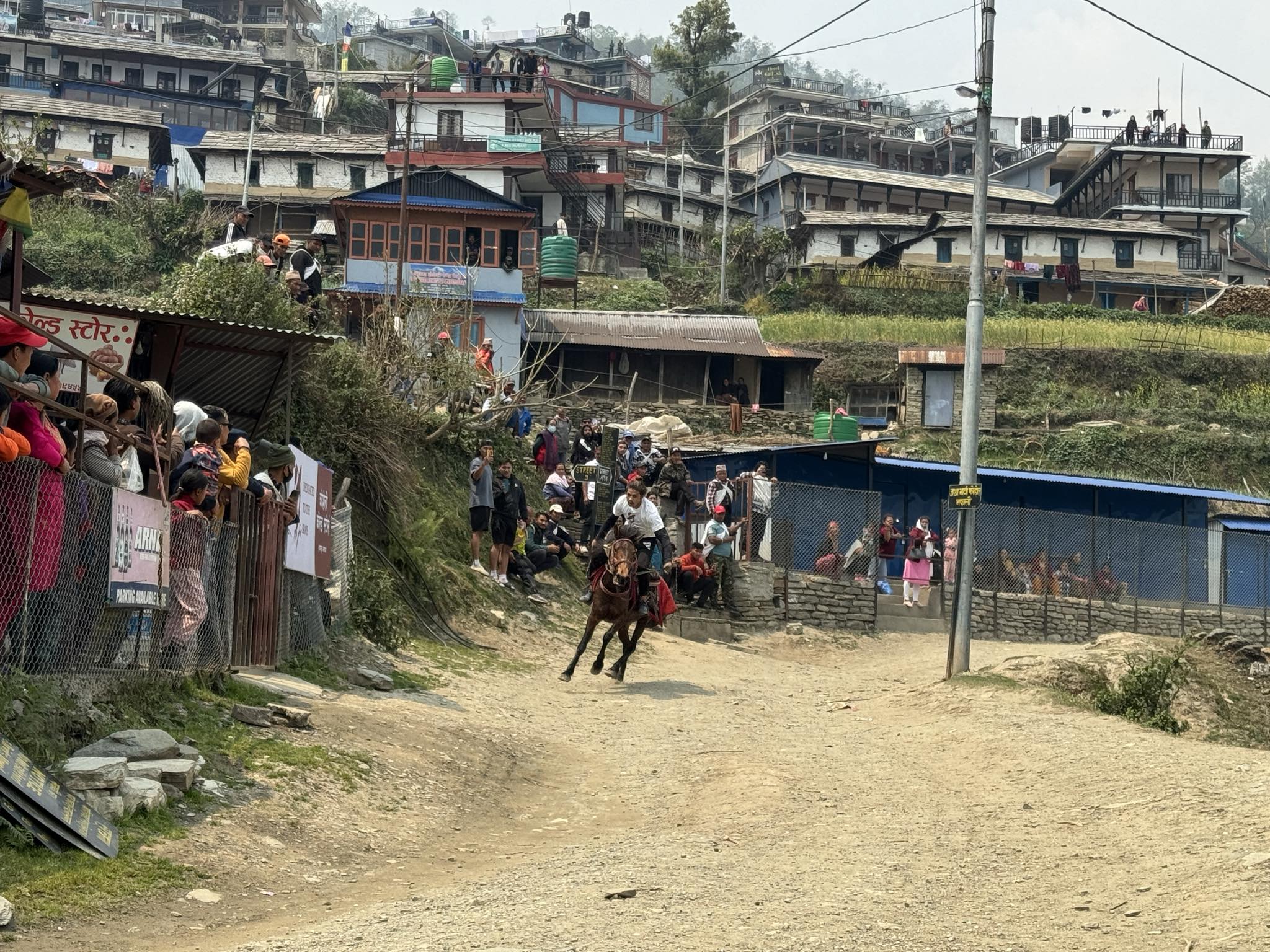 भीरपाखामा घोडा कुदाउनेका कथा